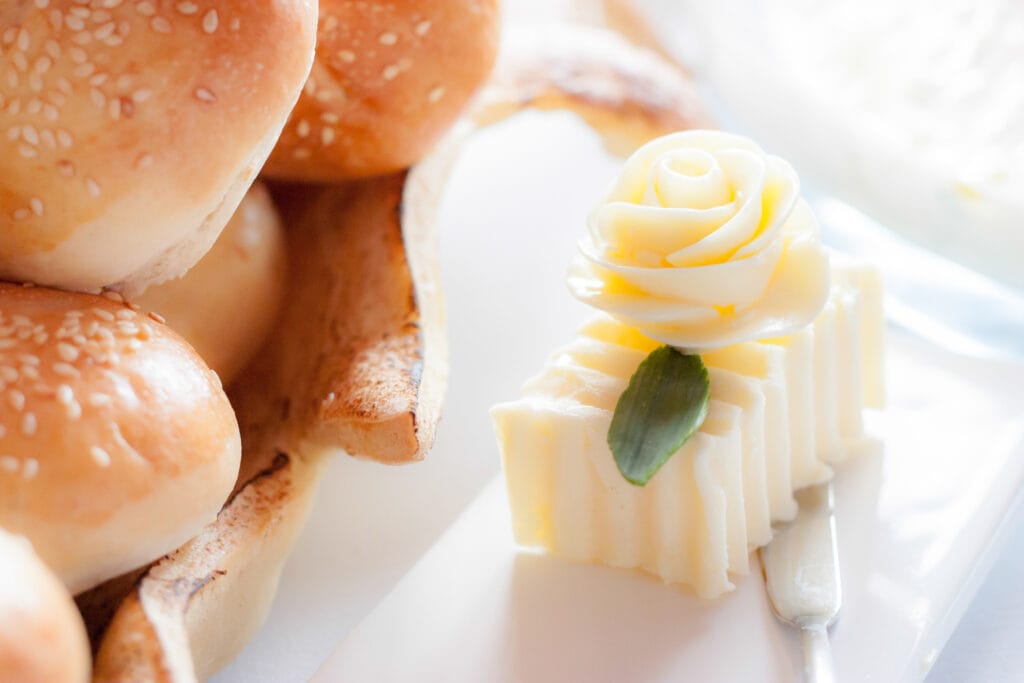 Which Fork? And 12 Other Things You Should Know About Fine Dining ...